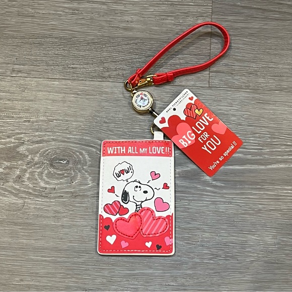 Peanuts | Accessories | Peanuts Snoopy Id Card Holder Universal Studios ...